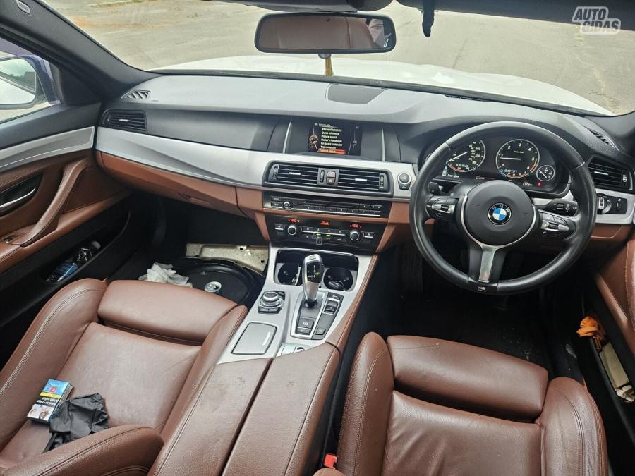 White BMW 520 2015 in Sakiai, with an engine capacity of 2.00 L and mileage of 250 thousand km for 3999 €, photo 10 on AUTOMOTO.COM.LV