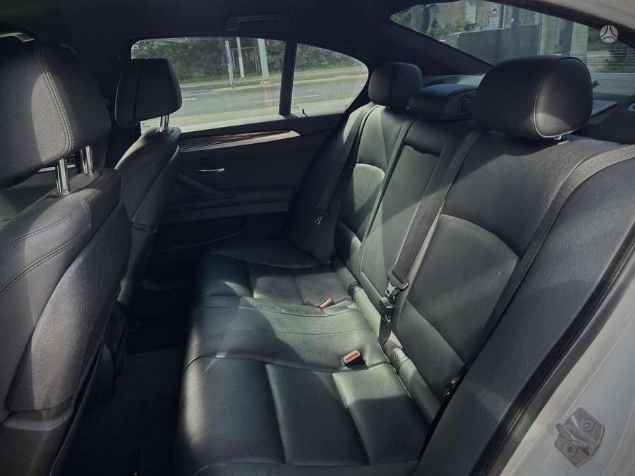 Balts BMW 520 2015 Viļņa, ar dzinēja tilpumu 0.00 L un nobraukumu 274 tūkst. km par 13499 €, foto 13 vietnē AUTOMOTO.COM.LV
