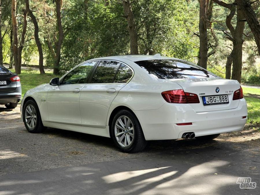 White BMW 520 2015 in Vilnius, with an engine capacity of 2.00 L and mileage of 280 thousand km for 11600 €, photo 3 on AUTOMOTO.COM.LV