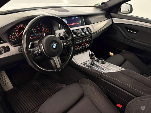 White BMW 520 2016 in Marijampole, with an engine capacity of 2.00 L and mileage of 338 thousand km for 13450 €, photo 2 on AUTOMOTO.COM.LV