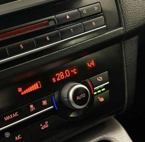 White BMW 520 2016 in Marijampole, with an engine capacity of 2.00 L and mileage of 338 thousand km for 13450 €, photo 8 on AUTOMOTO.COM.LV