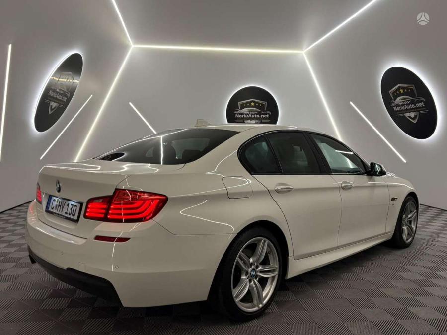 White BMW 520 2016 in Marijampole, with an engine capacity of 2.00 L and mileage of 338 thousand km for 13450 €, photo 14 on AUTOMOTO.COM.LV