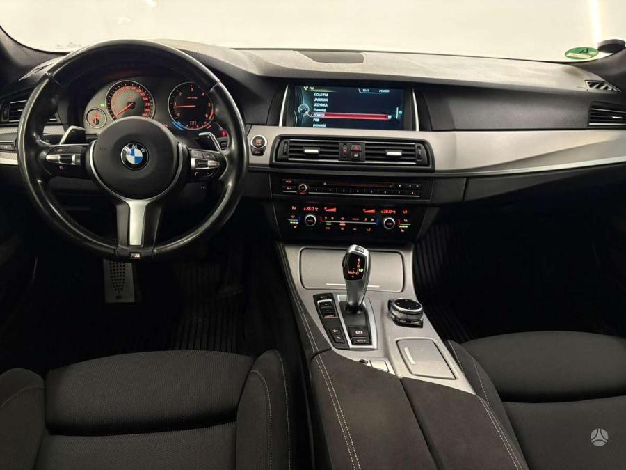 White BMW 520 2016 in Marijampole, with an engine capacity of 2.00 L and mileage of 338 thousand km for 13450 €, photo 18 on AUTOMOTO.COM.LV