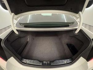 White BMW 520 2016 in Marijampole, with an engine capacity of 2.00 L and mileage of 338 thousand km for 13450 €, photo 28 on AUTOMOTO.COM.LV