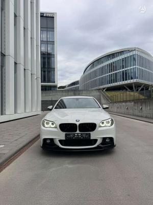 White BMW 520 2016 in Vilnius, with an engine capacity of 2.00 L and mileage of 225 thousand km for 14000 €, photo  on AUTOMOTO.COM.LV