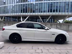 White BMW 520 2016 in Vilnius, with an engine capacity of 2.00 L and mileage of 225 thousand km for 14000 €, photo 5 on AUTOMOTO.COM.LV