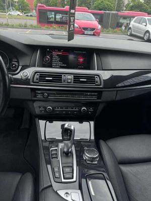 White BMW 520 2016 in Vilnius, with an engine capacity of 2.00 L and mileage of 225 thousand km for 14000 €, photo 11 on AUTOMOTO.COM.LV