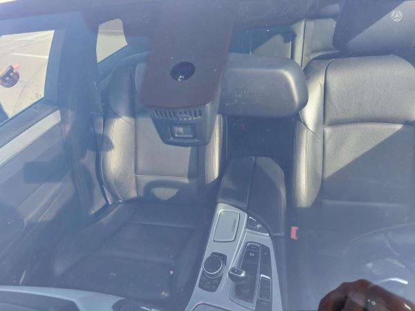 БМВ 520 2016 в Шяуляй на AUTOMOTO.COM.LV Белый БМВ 520 2016 в Шяуляй, объемом двигателя 2.00 л и пробегом 228 тыс. км за 13900 €, фото 11 на AUTOMOTO.COM.LV