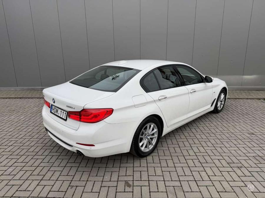 Balts BMW 520 2017 Kauņa, ar dzinēja tilpumu 2.00 L un nobraukumu 237 tūkst. km par 16500 €, foto 6 vietnē AUTOMOTO.COM.LV