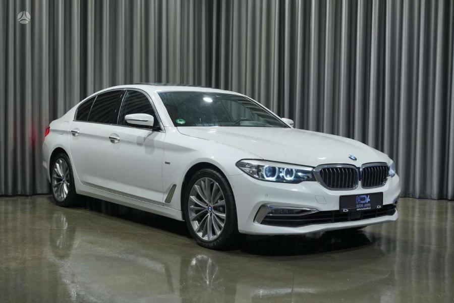 Balts BMW 520 2017 Marijampole, ar dzinēja tilpumu 2.00 L un nobraukumu 317 tūkst. km par 18850 €, foto 1 vietnē AUTOMOTO.COM.LV