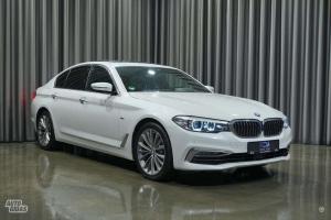 Balts BMW 520 2017 Marijampole, ar dzinēja tilpumu 2.00 L un nobraukumu 317 tūkst. km par 18850 €, foto  vietnē AUTOMOTO.COM.LV