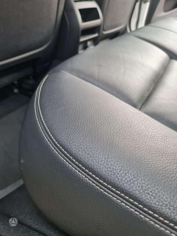 White BMW 520 2017 in Vilnius, with an engine capacity of 2.00 L and mileage of 185 thousand km for 16400 €, photo 8 on AUTOMOTO.COM.LV