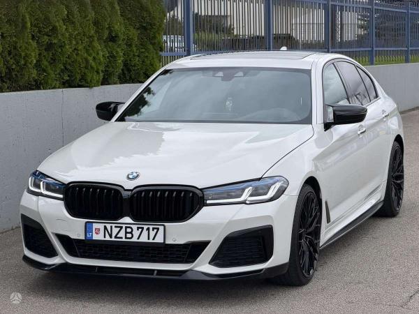 White BMW 520 2017 in Vilnius, with an engine capacity of 2.00 L and mileage of 71 thousand km for 28000 €, photo 1 on AUTOMOTO.COM.LV