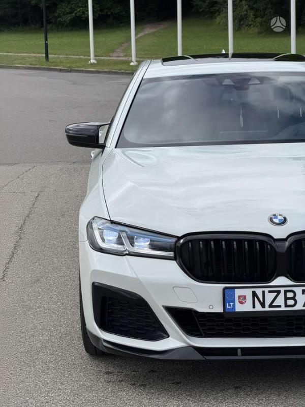White BMW 520 2017 in Vilnius, with an engine capacity of 2.00 L and mileage of 71 thousand km for 28000 €, photo 10 on AUTOMOTO.COM.LV