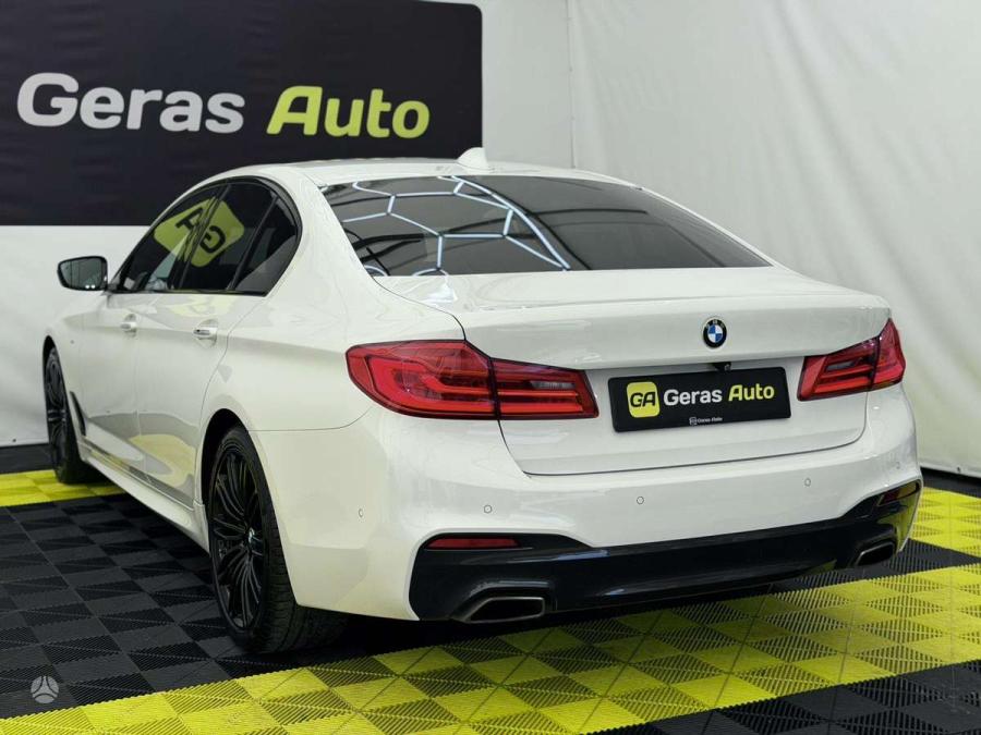 White BMW 520 2017 in Vilnius, with an engine capacity of 2.00 L and mileage of 200 thousand km for 21800 €, photo 7 on AUTOMOTO.COM.LV
