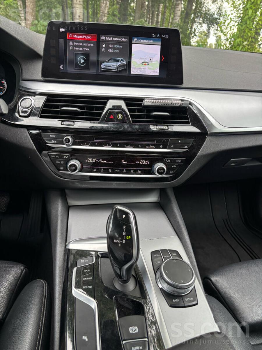 White BMW 520 2017 in Riga, with an engine capacity of 2.00 L and mileage of 375 thousand km for 14000 €, photo 8 on AUTOMOTO.COM.LV