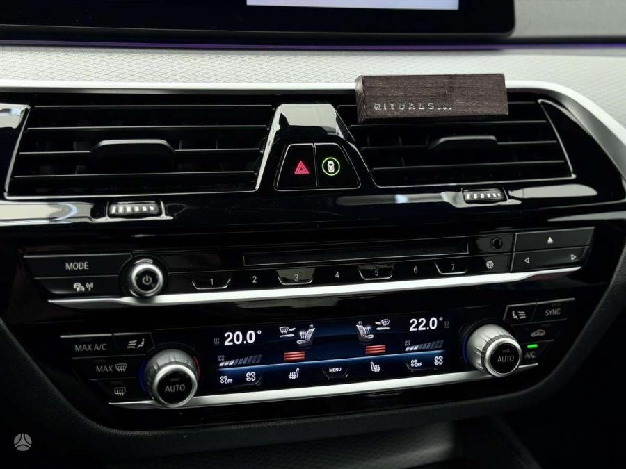 Белый БМВ 520 2017 в Вильнюс, объемом двигателя 2.00 л и пробегом 200 тыс. км за 20890 €, фото 21 на AUTOMOTO.COM.LV