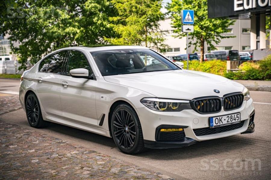 White BMW 520 2018 in Riga, with an engine capacity of 2.00 L and mileage of 0 thousand km for 18990 €, photo 4 on AUTOMOTO.COM.LV