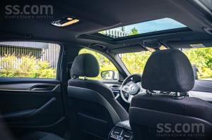 White BMW 520 2018 in Riga, with an engine capacity of 2.00 L and mileage of 0 thousand km for 18990 €, photo 12 on AUTOMOTO.COM.LV