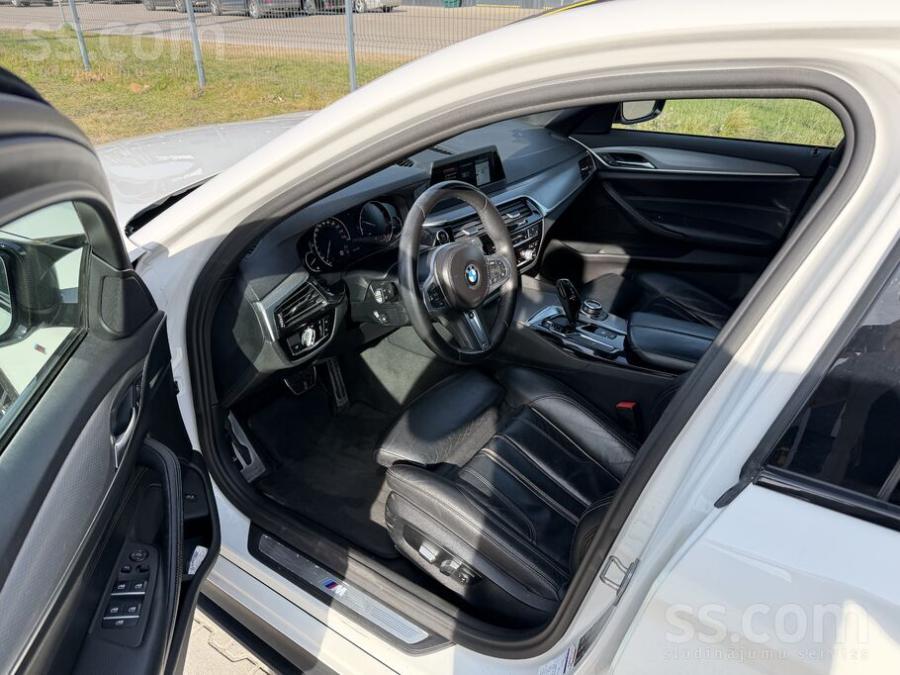 White BMW 520 2018 in Riga, with an engine capacity of 2.00 L and mileage of 0 thousand km for 18900 €, photo 6 on AUTOMOTO.COM.LV