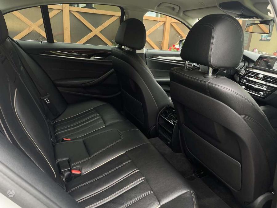 White BMW 520 2018 in Kursenai, with an engine capacity of 2.00 L and mileage of 120 thousand km for 18100 €, photo 23 on AUTOMOTO.COM.LV