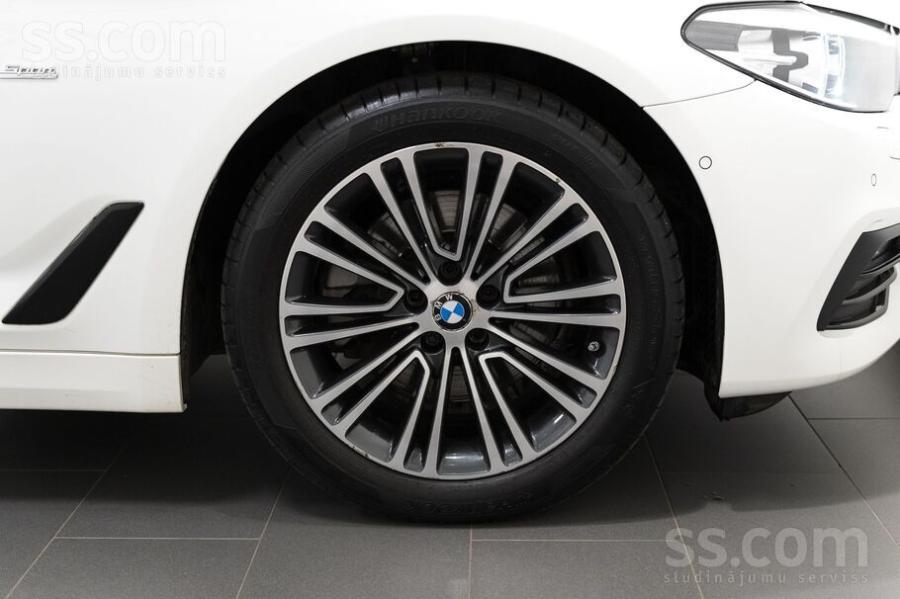 Balts BMW 520 2018 Rīga, ar dzinēja tilpumu 2.00 L un nobraukumu 87 tūkst. km par 23500 €, foto 28 vietnē AUTOMOTO.COM.LV