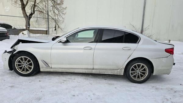 Balts BMW 520 2019 Kauņa, ar dzinēja tilpumu 2.00 L un nobraukumu 151 tūkst. km par 9800 €, foto 4 vietnē AUTOMOTO.COM.LV