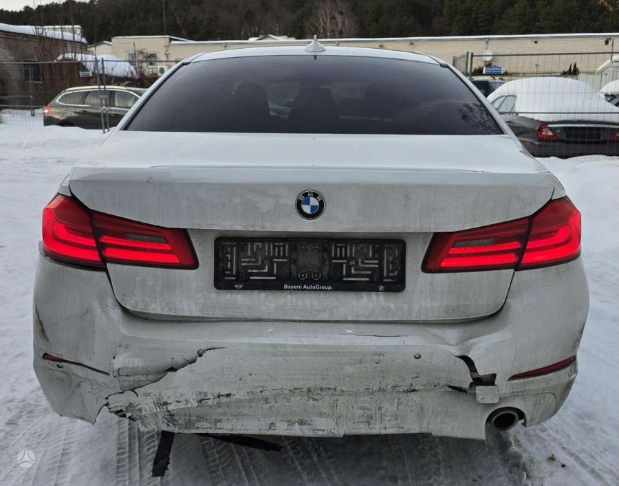 Balts BMW 520 2019 Kauņa, ar dzinēja tilpumu 2.00 L un nobraukumu 151 tūkst. km par 9800 €, foto 6 vietnē AUTOMOTO.COM.LV