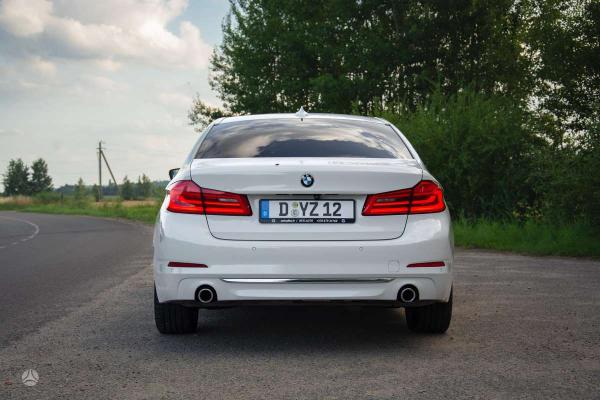 White BMW 520 2019 in Elektrenai, with an engine capacity of 2.00 L and mileage of 216 thousand km for 18950 €, photo 6 on AUTOMOTO.COM.LV