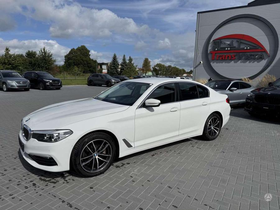 White BMW 520 2019 in Telschi, with an engine capacity of 2.00 L and mileage of 159 thousand km for 15999 €, photo 3 on AUTOMOTO.COM.LV