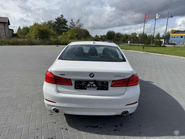 White BMW 520 2019 in Telschi, with an engine capacity of 2.00 L and mileage of 159 thousand km for 15999 €, photo 6 on AUTOMOTO.COM.LV