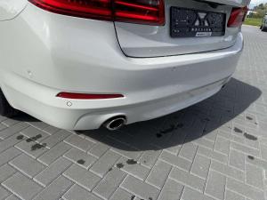 White BMW 520 2019 in Telschi, with an engine capacity of 2.00 L and mileage of 159 thousand km for 15999 €, photo 15 on AUTOMOTO.COM.LV