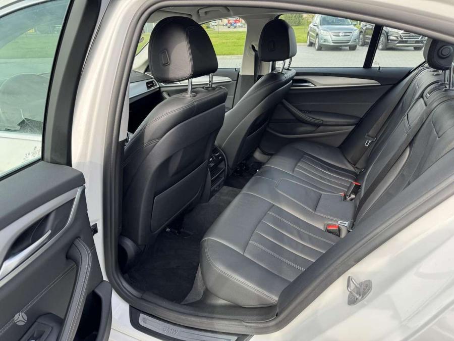 White BMW 520 2019 in Telschi, with an engine capacity of 2.00 L and mileage of 159 thousand km for 15999 €, photo 19 on AUTOMOTO.COM.LV