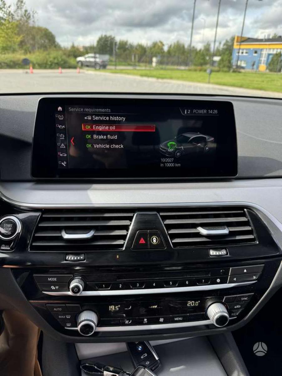 White BMW 520 2019 in Telschi, with an engine capacity of 2.00 L and mileage of 159 thousand km for 15999 €, photo 38 on AUTOMOTO.COM.LV
