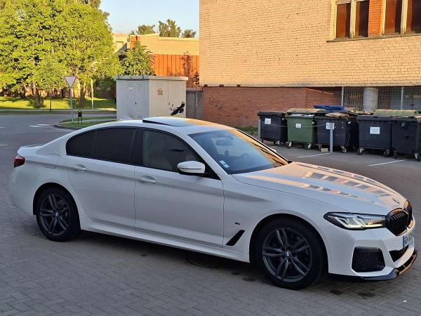 Balts BMW 520 2022 Klaipėda, ar dzinēja tilpumu 2.00 L un nobraukumu 263 tūkst. km par 25000 €, foto 3 vietnē AUTOMOTO.COM.LV
