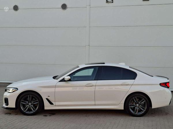 Balts BMW 520 2022 Klaipėda, ar dzinēja tilpumu 2.00 L un nobraukumu 263 tūkst. km par 25000 €, foto 5 vietnē AUTOMOTO.COM.LV