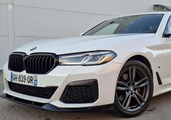 Balts BMW 520 2022 Klaipėda, ar dzinēja tilpumu 2.00 L un nobraukumu 263 tūkst. km par 25000 €, foto 6 vietnē AUTOMOTO.COM.LV