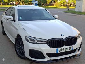 Белый БМВ 520 2022 в Клайпеда, объемом двигателя 2.00 л и пробегом 263 тыс. км за 25000 €, фото 13 на AUTOMOTO.COM.LV