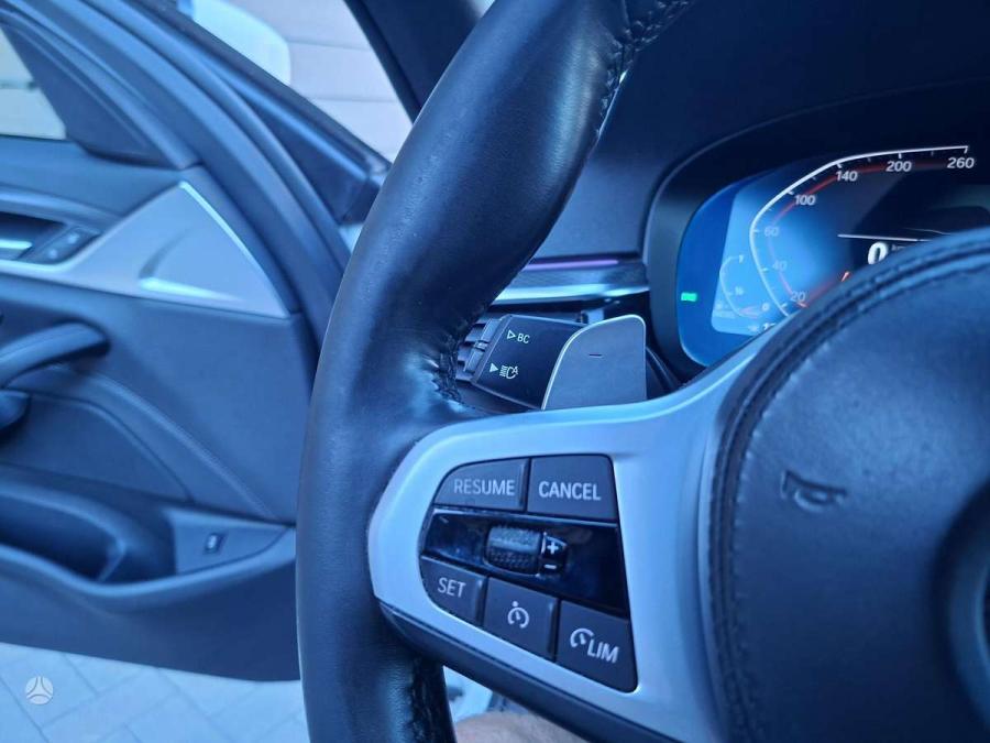 Белый БМВ 520 2022 в Клайпеда, объемом двигателя 2.00 л и пробегом 263 тыс. км за 25000 €, фото 26 на AUTOMOTO.COM.LV