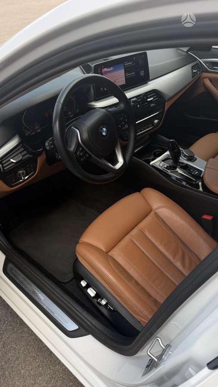 White BMW 520 2022 in Kaunas, with an engine capacity of 2.00 L and mileage of 47 thousand km for 29500 €, photo 8 on AUTOMOTO.COM.LV