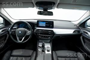 Balts BMW 520 2022 Rīga, ar dzinēja tilpumu 2.00 L un nobraukumu 111 tūkst. km par 30900 €, foto 5 vietnē AUTOMOTO.COM.LV