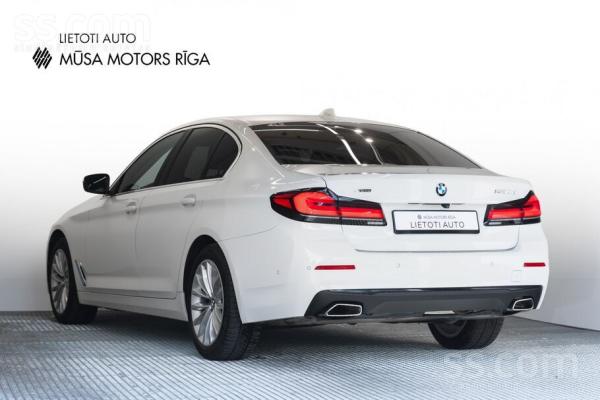 Balts BMW 520 2022 Rīga, ar dzinēja tilpumu 2.00 L un nobraukumu 111 tūkst. km par 30900 €, foto 9 vietnē AUTOMOTO.COM.LV