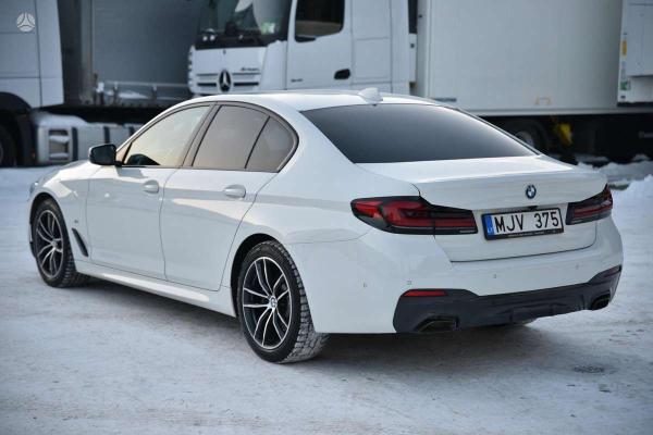 Balts BMW 520 2023 Viļņa, ar dzinēja tilpumu 2.00 L un nobraukumu 79 tūkst. km par 36000 €, foto 6 vietnē AUTOMOTO.COM.LV