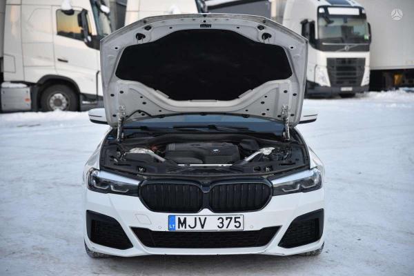 Balts BMW 520 2023 Viļņa, ar dzinēja tilpumu 2.00 L un nobraukumu 79 tūkst. km par 36000 €, foto 9 vietnē AUTOMOTO.COM.LV