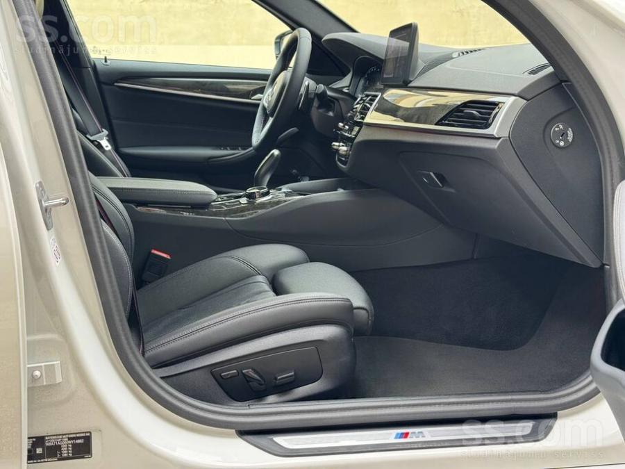 Balts BMW 520 2023 Rīga, ar dzinēja tilpumu 2.00 L un nobraukumu 165 tūkst. km par 33500 €, foto 16 vietnē AUTOMOTO.COM.LV