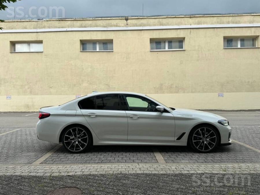 Balts BMW 520 2023 Rīga, ar dzinēja tilpumu 2.00 L un nobraukumu 165 tūkst. km par 33500 €, foto 30 vietnē AUTOMOTO.COM.LV