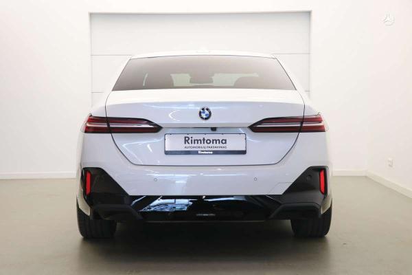 Balts BMW 520 2023 Viļņa, ar dzinēja tilpumu 2.00 L un nobraukumu 61 tūkst. km par 49990 €, foto 8 vietnē AUTOMOTO.COM.LV