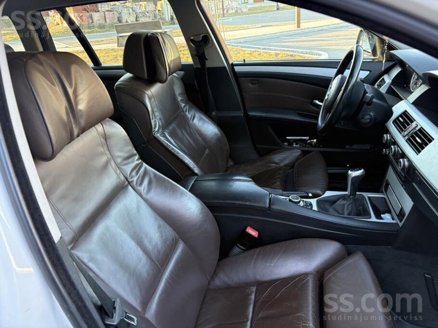 White BMW 520 2008 in Rezekne, with an engine capacity of 2.00 L and mileage of 294 thousand km for 4700 €, photo 7 on AUTOMOTO.COM.LV