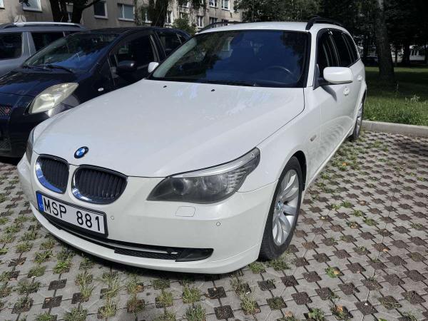 White BMW 520 2008 in Vilnius, with an engine capacity of 2.00 L and mileage of 411 thousand km for 2550 €, photo 1 on AUTOMOTO.COM.LV