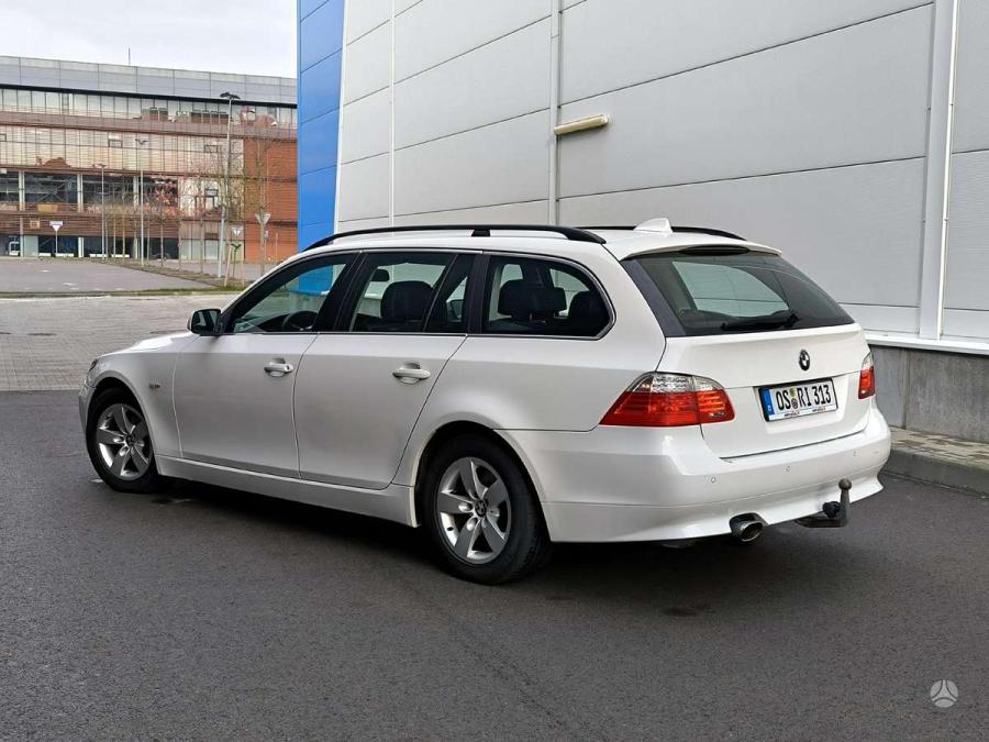 Balts BMW 520 2009 Klaipėda, ar dzinēja tilpumu 2.00 L un nobraukumu 246 tūkst. km par 5555 €, foto 10 vietnē AUTOMOTO.COM.LV
